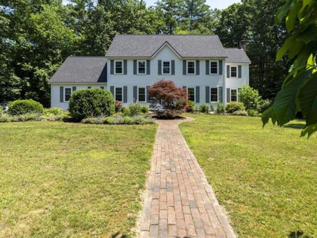 Lynne Dr, Hollis, Home For Sale