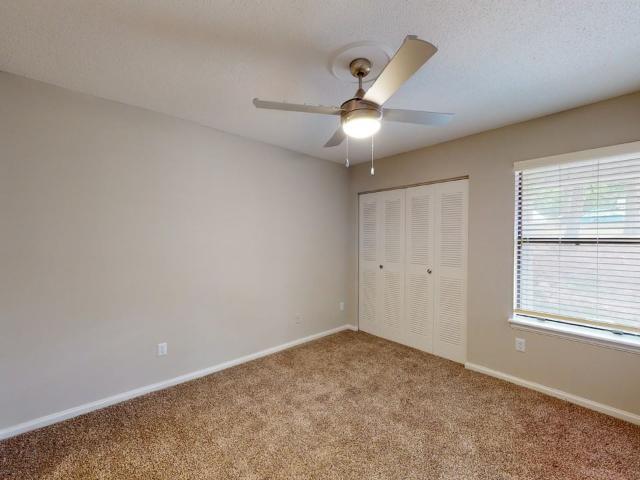 Lynnwood Park 1 Bedroom Apartment for Rent at 6200 N Hills Dr, Raleigh, NC 27609
