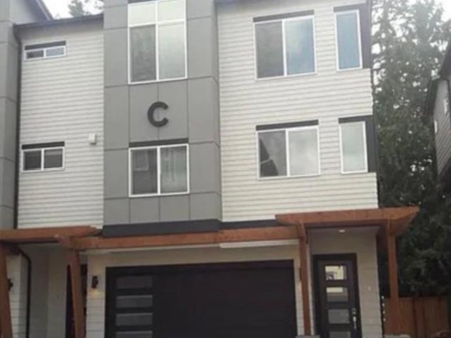 Lynnwood room to rent close to Alderwood Mall