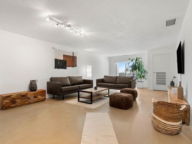 Lynnway Apt,lynn, Condo For Sale