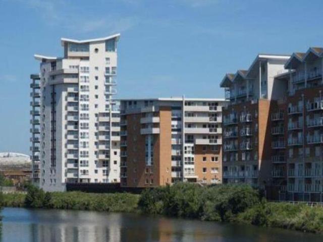 Lyon House, Hansen Court, Studio Flat For
