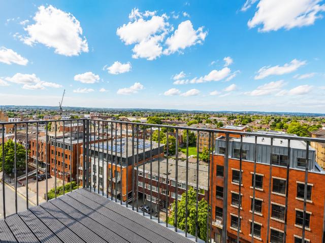 Lyon Road, Harrow HA1, 1 bed flat to rent, £1,650 pcm | PrimeLocation