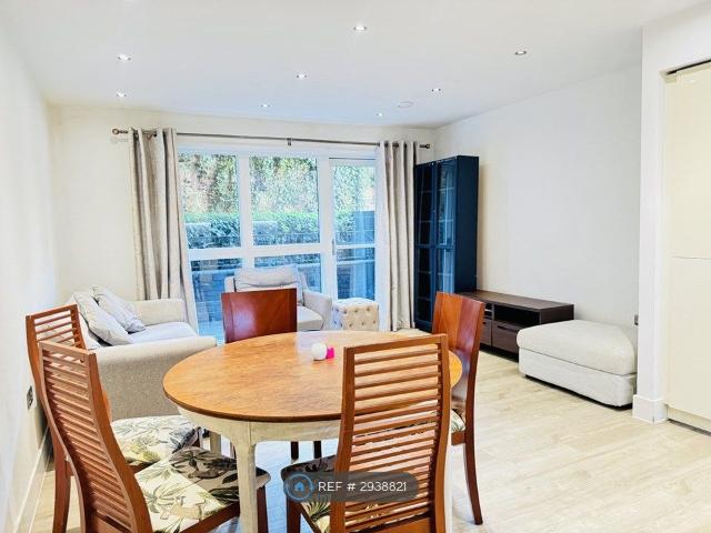 Lyon Road, Harrow HA1, 2 bed flat to rent, £2,250 pcm | PrimeLocation