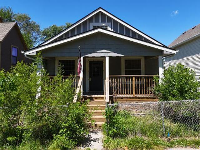 Lyon St
