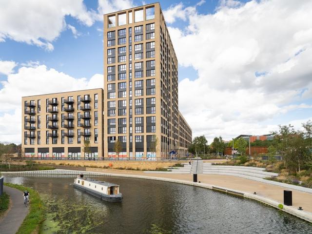 Lyons Dock, Greenford UB6, 3 bed flat to rent, £2,995 pcm | PrimeLocation