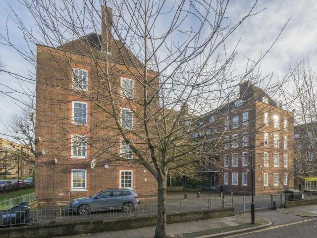 Lyons Place, London NW8 2 bed flat to rent £2,600 pcm £600 pw
