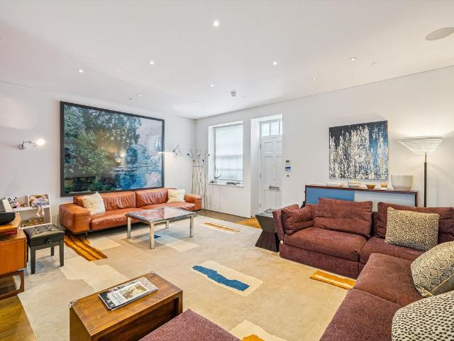 Lyall Mews, Belgravia, London SW1X, 4 bed terraced house to rent, £13,000 pcm | PrimeLocation