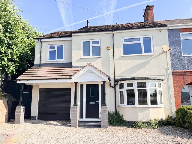 Lychgate Lane, Burbage, Hinckley, Leicestershire LE10, 5 bed end terrace house to rent, £1,695 pcm | PrimeLocation