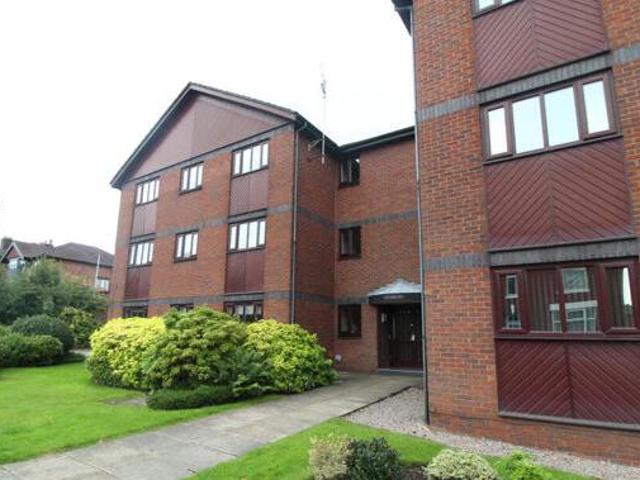 Lychwood, Station Road, 2 Bedroom Flat