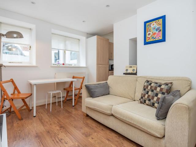 Lyham Road, London SW2, 1 bed flat to rent, £2,300 pcm | PrimeLocation