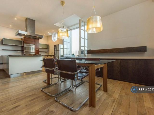 Lyham Road, London, SW2 2 bed flat to rent £3,250 pcm £750 pw