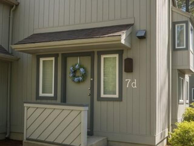 Lyle Ct Unit D, Farmington, Home For Sale