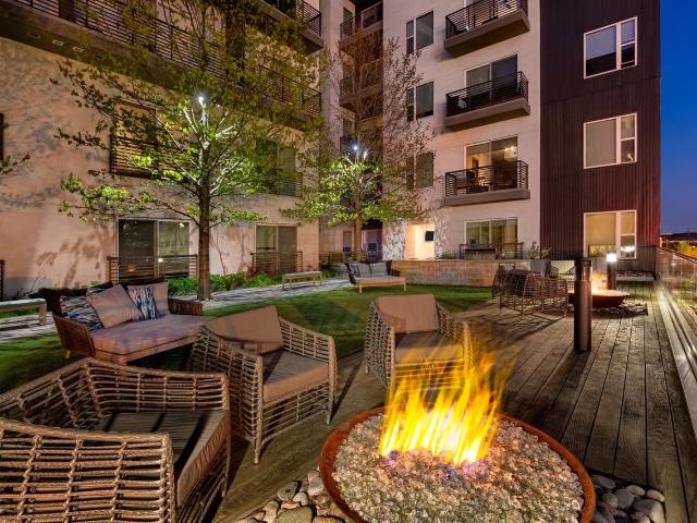 Lyra on McKinney 2 Bedroom Apartment for Rent at 4209 Mckinney Ave, Dallas, TX 75205