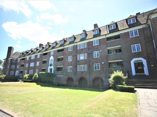 Lyttelton Court, Lyttelton Road, Hampstead Garden Suburb N2, 3 bed flat to rent, £2,150 pcm | PrimeLocation