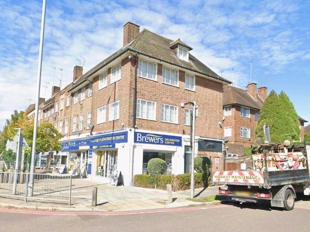 Lyttelton Road, East Finchley N2, 2 bed flat to rent, £1,850 pcm | PrimeLocation