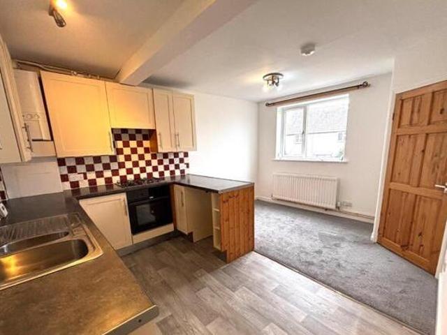 Lyttleton Crescent, Penistone, 2 Bedroom Semi detached
