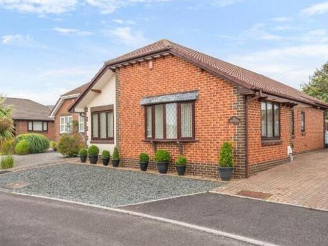 Lytchett Matravers, Trenchard Meadow, Poole, 3 Bedroom Bungalow