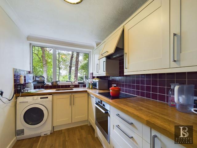 Lytham Court, Cardwell Crescent, Ascot SL5, 2 bed flat to rent, £1,650 pcm | PrimeLocation
