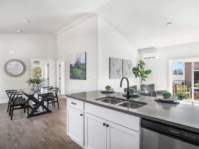m2070 2 Bedroom Apartment for Rent at 2070 Nw Monterey Pines Dr, Bend, OR 97703 Summit West