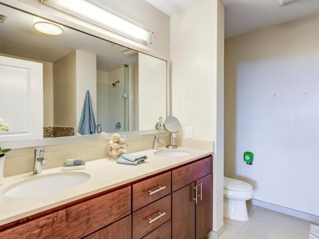 M5250 1 Bedroom Apartment for Rent at 5250 Brownway St, Houston, TX 77056 Great Uptown
