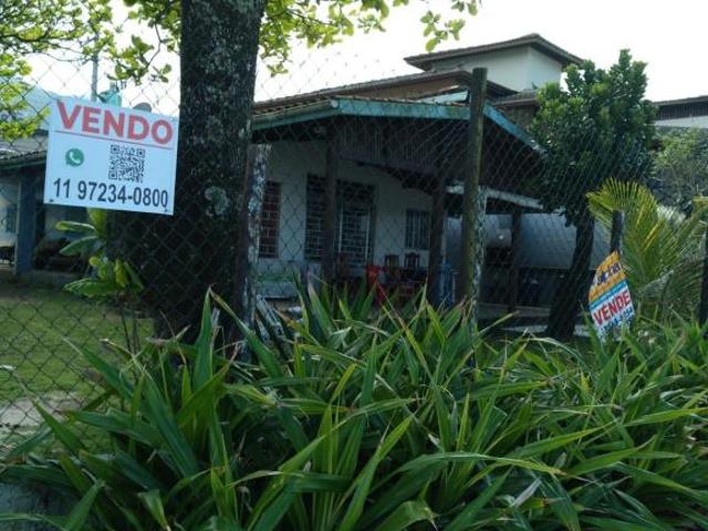M A R E S I A S FRENTE AO MAR EM MARESIAS — TERRENO DE 450 m² COM CASA
