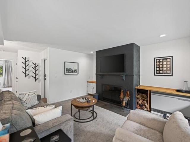 M Carinthia Rd, Dover, Condo For Sale