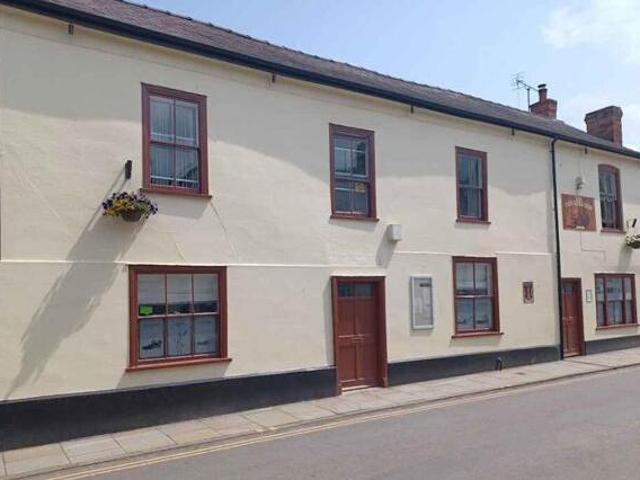 M Farmers Inn, Hereford Street, Pub For Sale