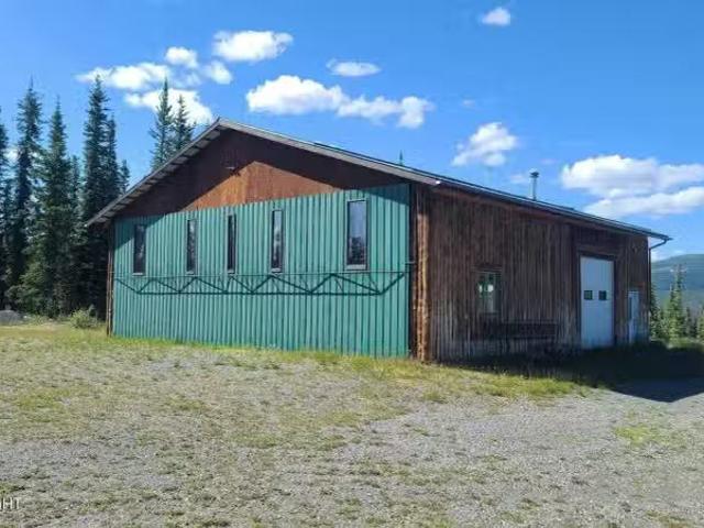 m ILE 148 GLENN HIGHWAY, GLENNALLEN, AK 99588 Single Family Re.