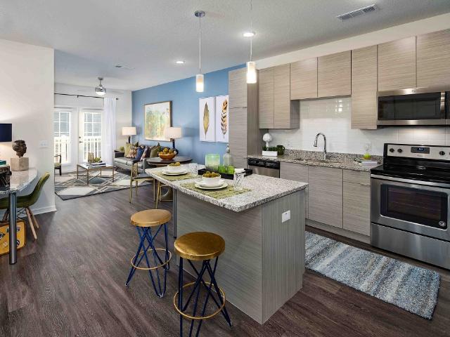 M South 1 Bedroom Apartment for Rent at 5110 S Manhattan Ave, Tampa, FL 33611 Sun Bay South