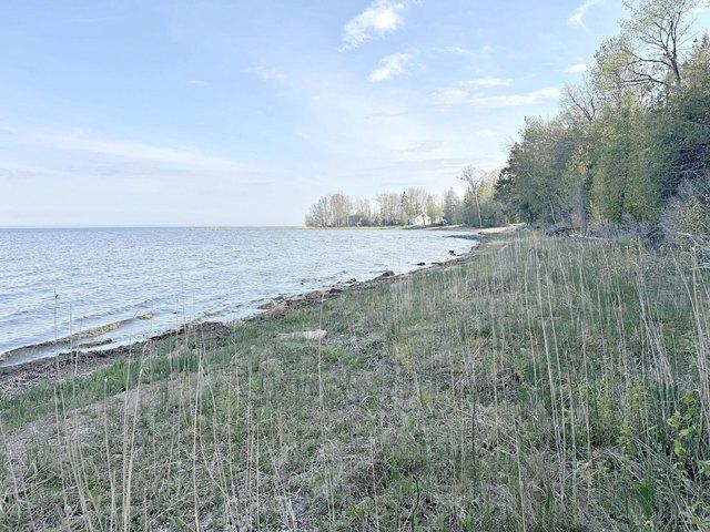 M 35 Highway Unit 1, Menominee, MI 49858
