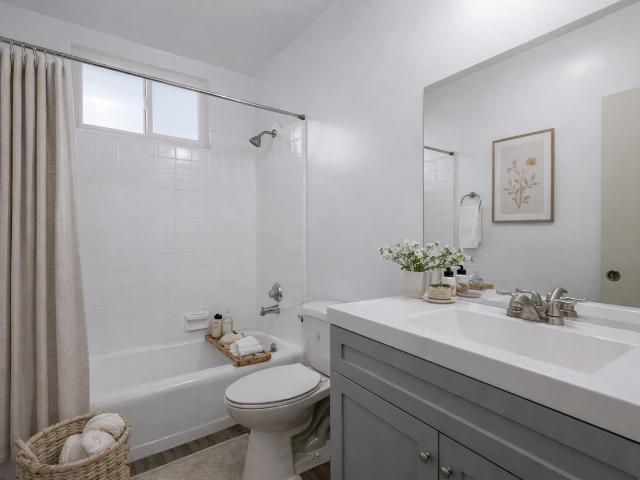 MC Union Properties, LLC Barbara Ann St 2 Bedroom Apartment for Rent at 13205 Barbara Ann St, Los Angeles, CA 91605 North Hollywood West