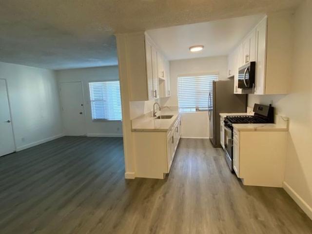 MC California Properties, LLC Stevely 1 Bedroom Apartment for Rent at 3956 Stevely Ave, Los Angeles, CA 90008 Congress West