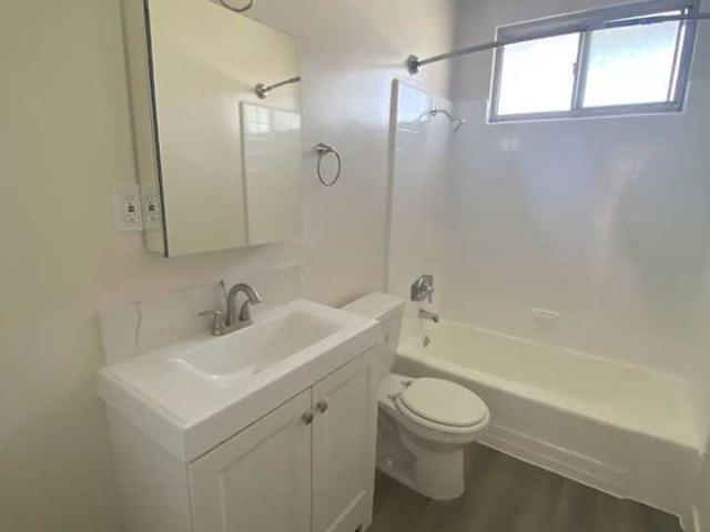 MC California Properties, LLC Stevely 2 Bedroom Apartment for Rent at 3956 Stevely Ave, Los Angeles, CA 90008 Congress West
