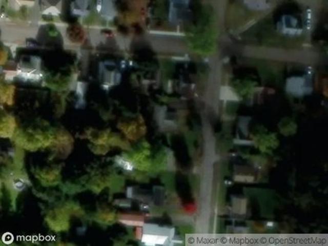 Mcmaster St