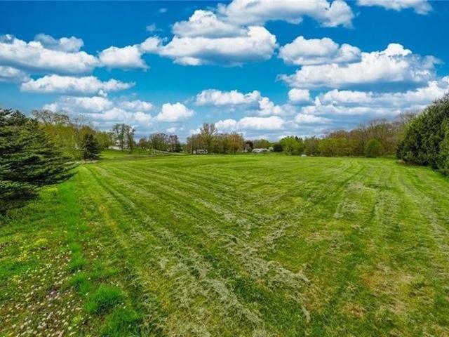 McMillan Rd, Mercer, PA 16137