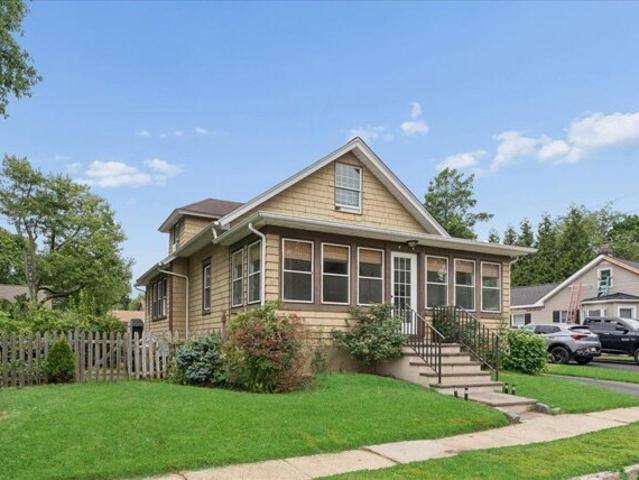 Mcadoo Ave, Hamilton, Home For Sale