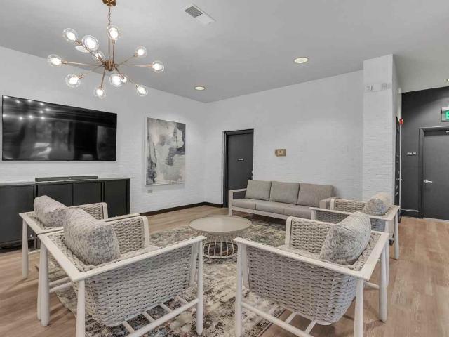 McBee Station Apartments 1 Bedroom Apartment for Rent at 27 Station Ct, Greenville, SC 29601 McBee Avenue Area