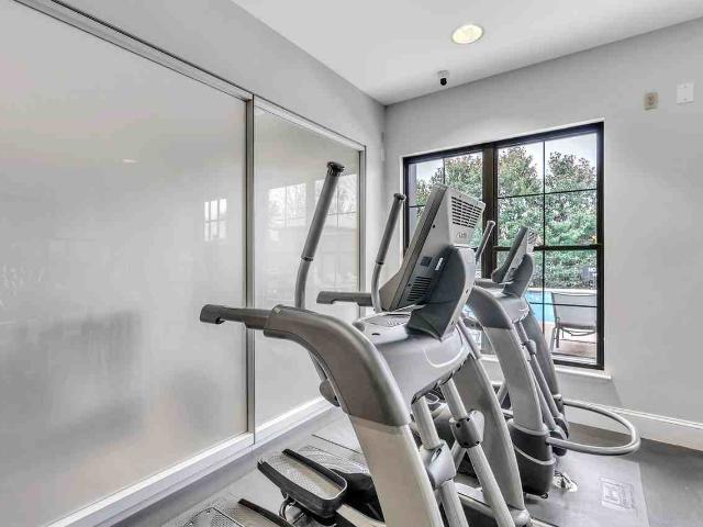 McBee Station Apartments 2 Bedroom Apartment for Rent at 27 Station Ct, Greenville, SC 29601 McBee Avenue Area