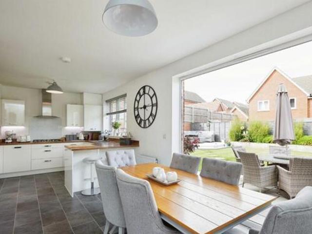 Mccudden Drive, Longhedge, 4 Bedroom Detached