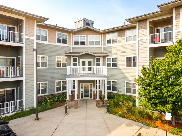 McCarrons Pond 1 Bedroom Apartment for Rent at 185 Mccarrons Blvd N, Roseville, MN 55113 Roseville