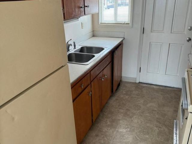 MCCL2 1 Bedroom Apartment for Rent at 1445 W 6th Ave, Eugene, OR 97402 Whiteaker