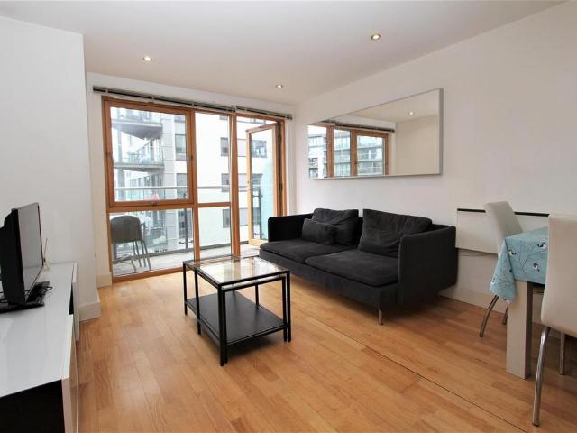 McClintock House 30, Leeds, LS10 2 bed flat to rent £1,150 pcm £265 pw