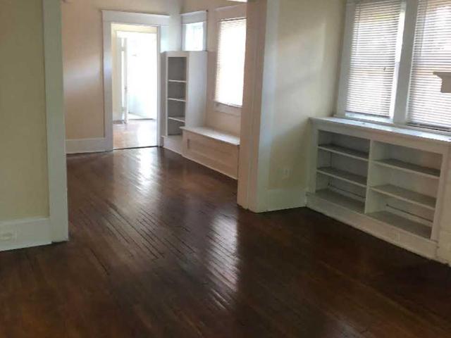 MCCORMICK FLATS 2 Bedroom Apartment for Rent at 1620 12th St S, Birmingham, AL 35205 Five Points South