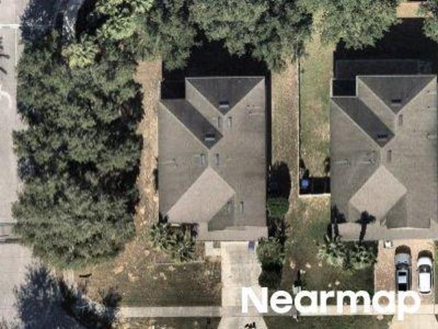Mccormick Woods Dr