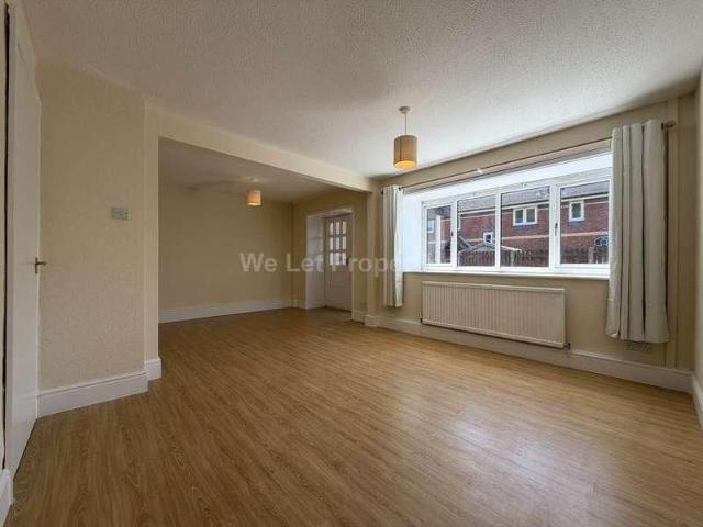 Mccready Drive, Salford, M5