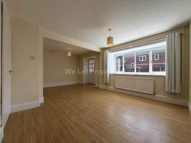 Mccready Drive, Salford M5, 3 bed property to rent, £1,400 pcm | PrimeLocation