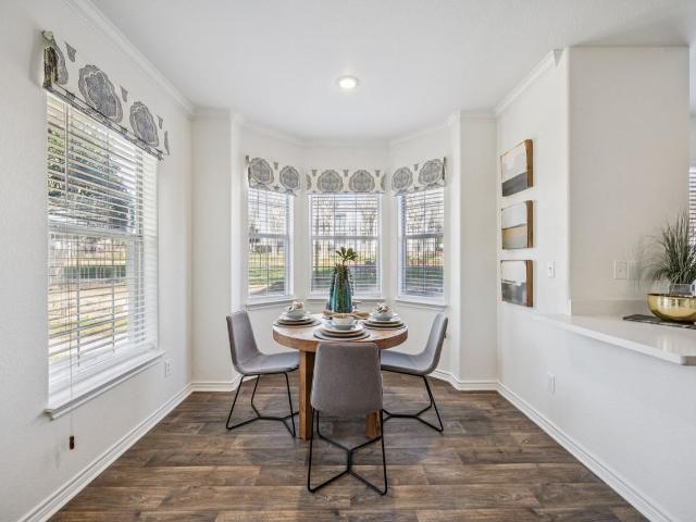McDermott Place 3 Bedroom Apartment for Rent at 8900 Independence Pkwy, Plano, TX 75025