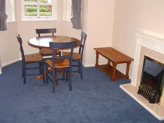 McDonald Road, Edinburgh, EH7 3 bed flat to rent £2,145 pcm £495 pw