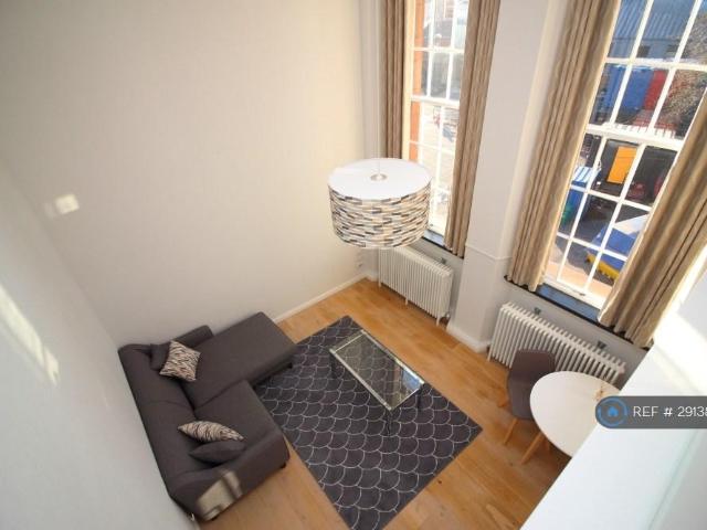 Mcdonald Road, Edinburgh, EH7 1 bed flat to rent £1,699 pcm £392 pw