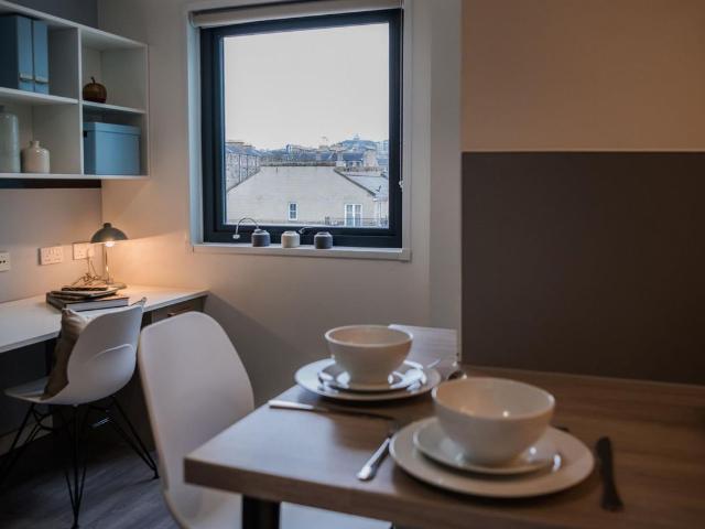 Mcdonald Road, Edinburgh EH7, 1 bed flat to rent, £975 pcm | PrimeLocation